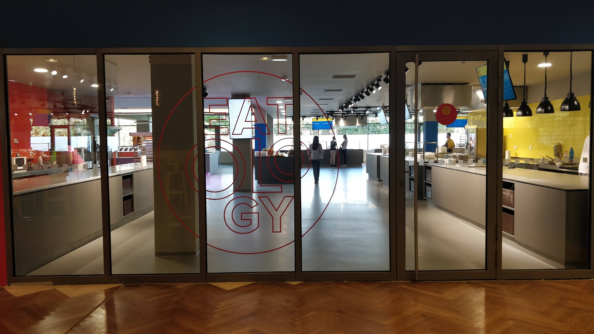 Eatology (Holandská 873/6, Brno) :: Kde dáme oběd