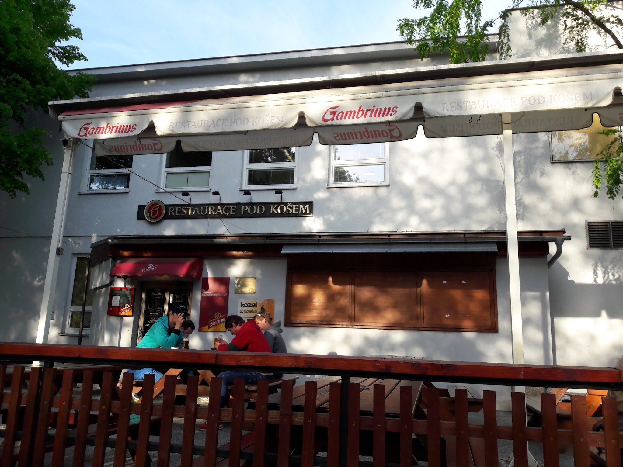 Restaurace Pod Košem (Gorkého 2573, Pardubice) :: Kde dáme oběd